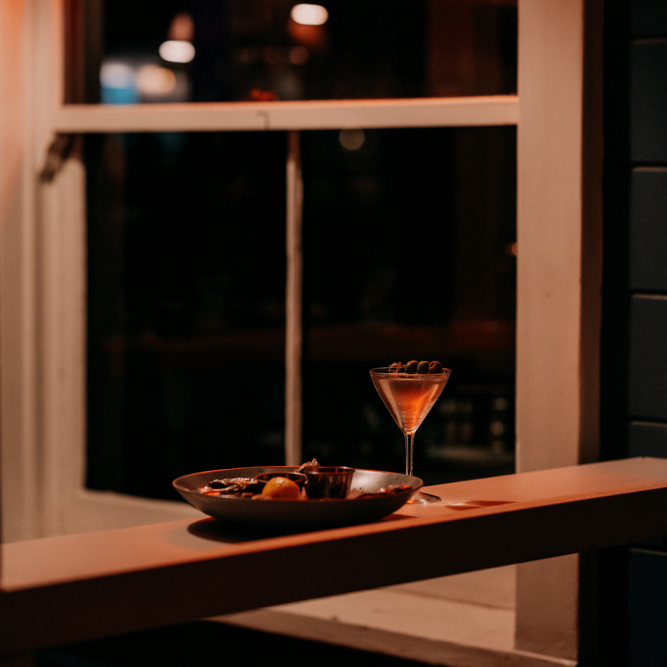Due West Tavern Restaurant - Olema House